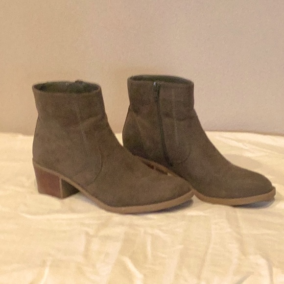 Ruff Hewn | Shoes | Olive Green Boots | Poshmark